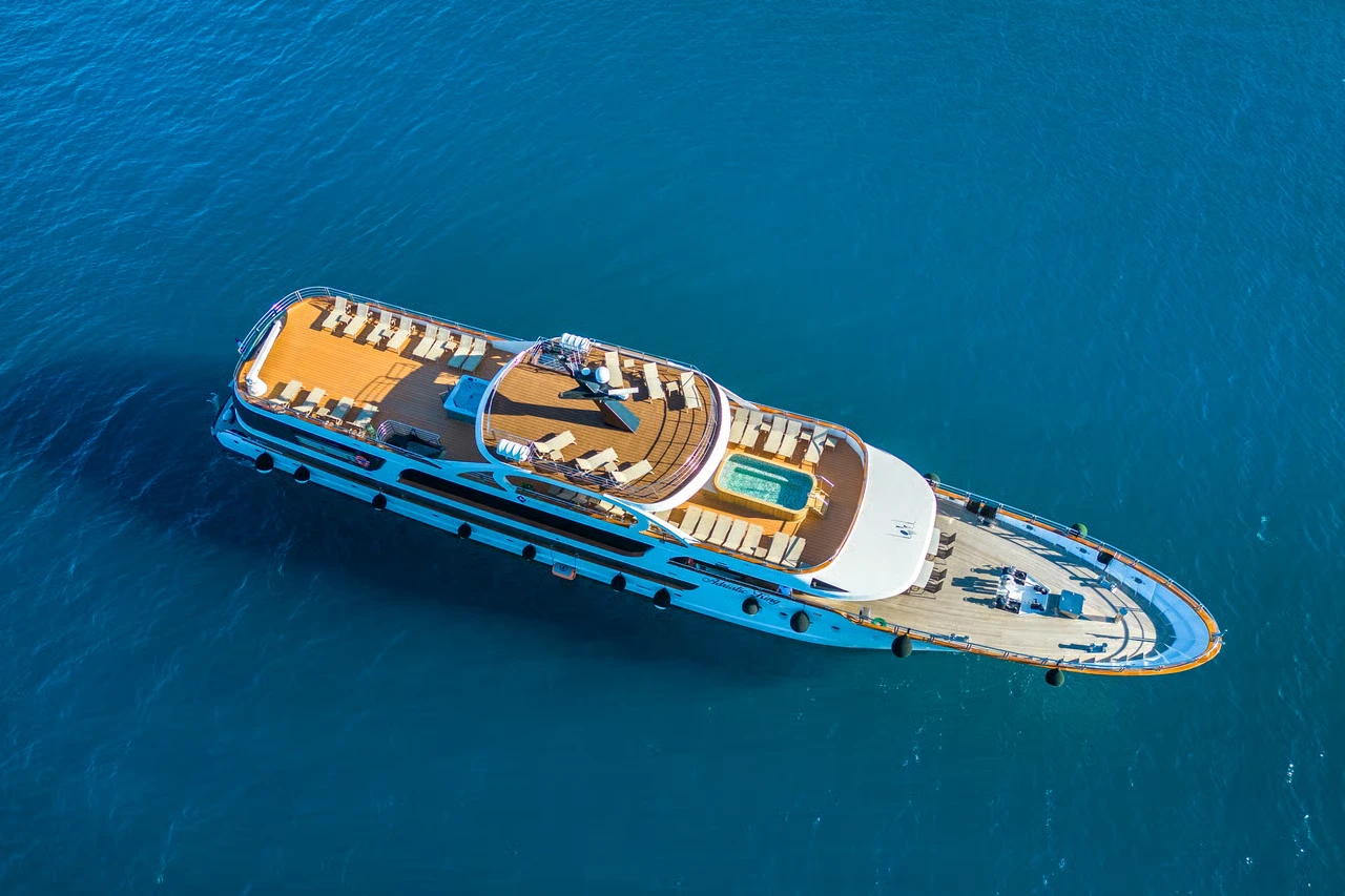 Charter Yacht ADRIATIC KING - Get Luxury Yachting Experience